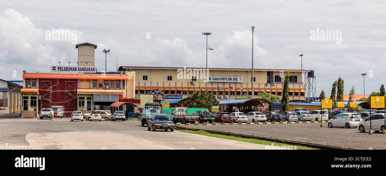 Sandakan, Sabah, Malaisie: Le port industriel 'Sandakan Port' à Bokara ...