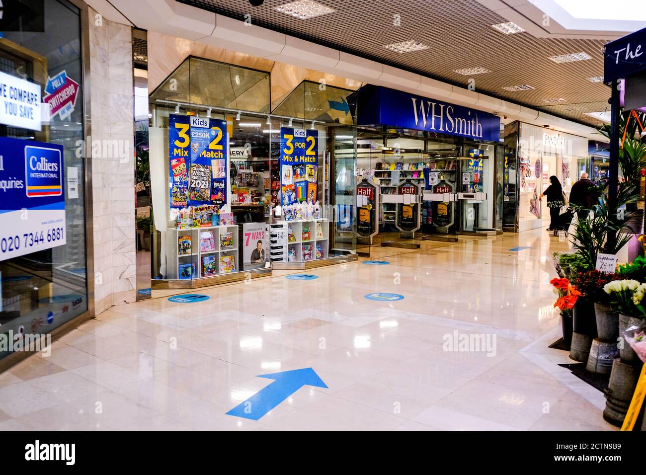 Wh Smith Logo Banque d'image et photos - Alamy