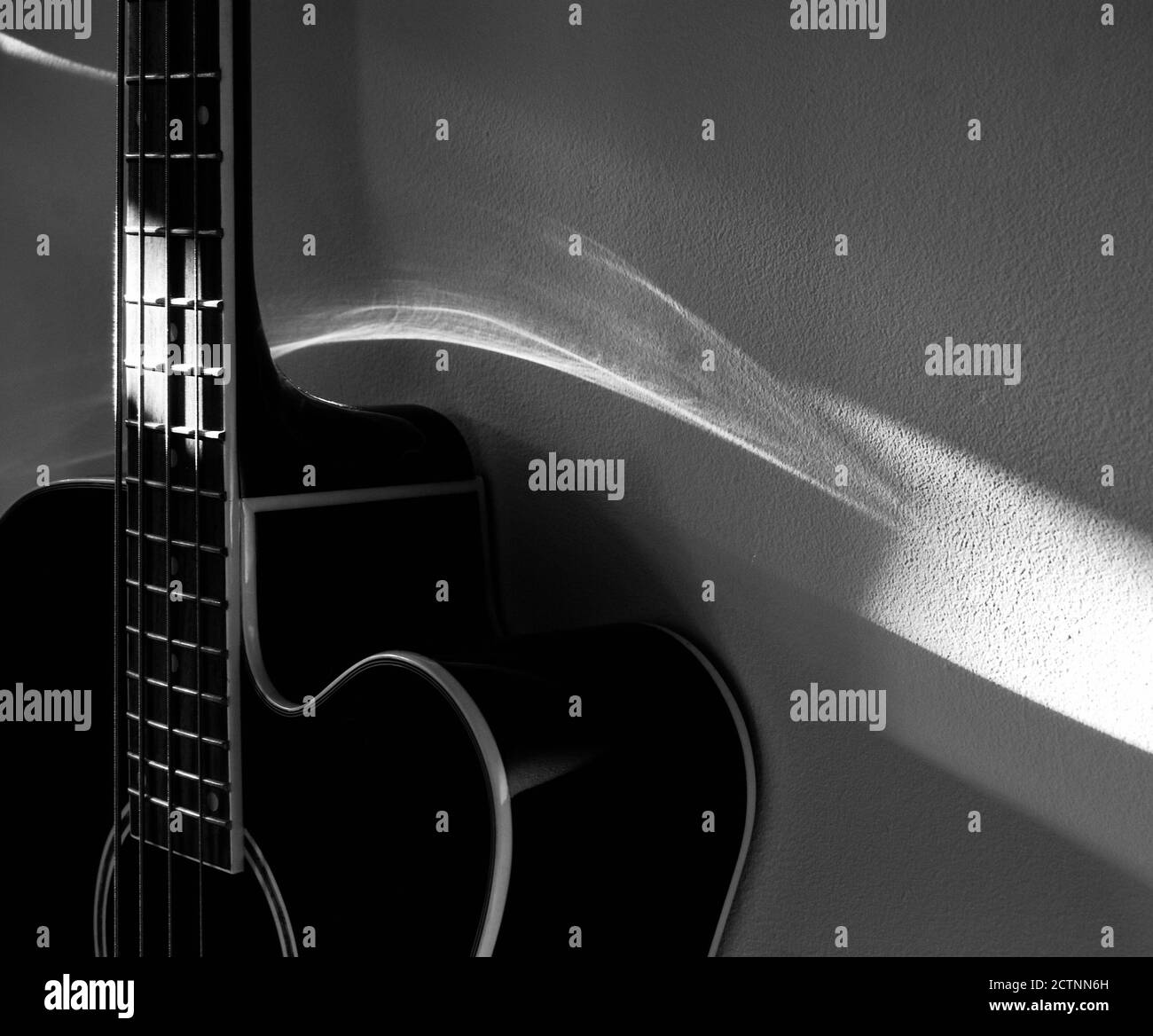 Guitare semi acoustique Banque de photographies et d’images à haute ...