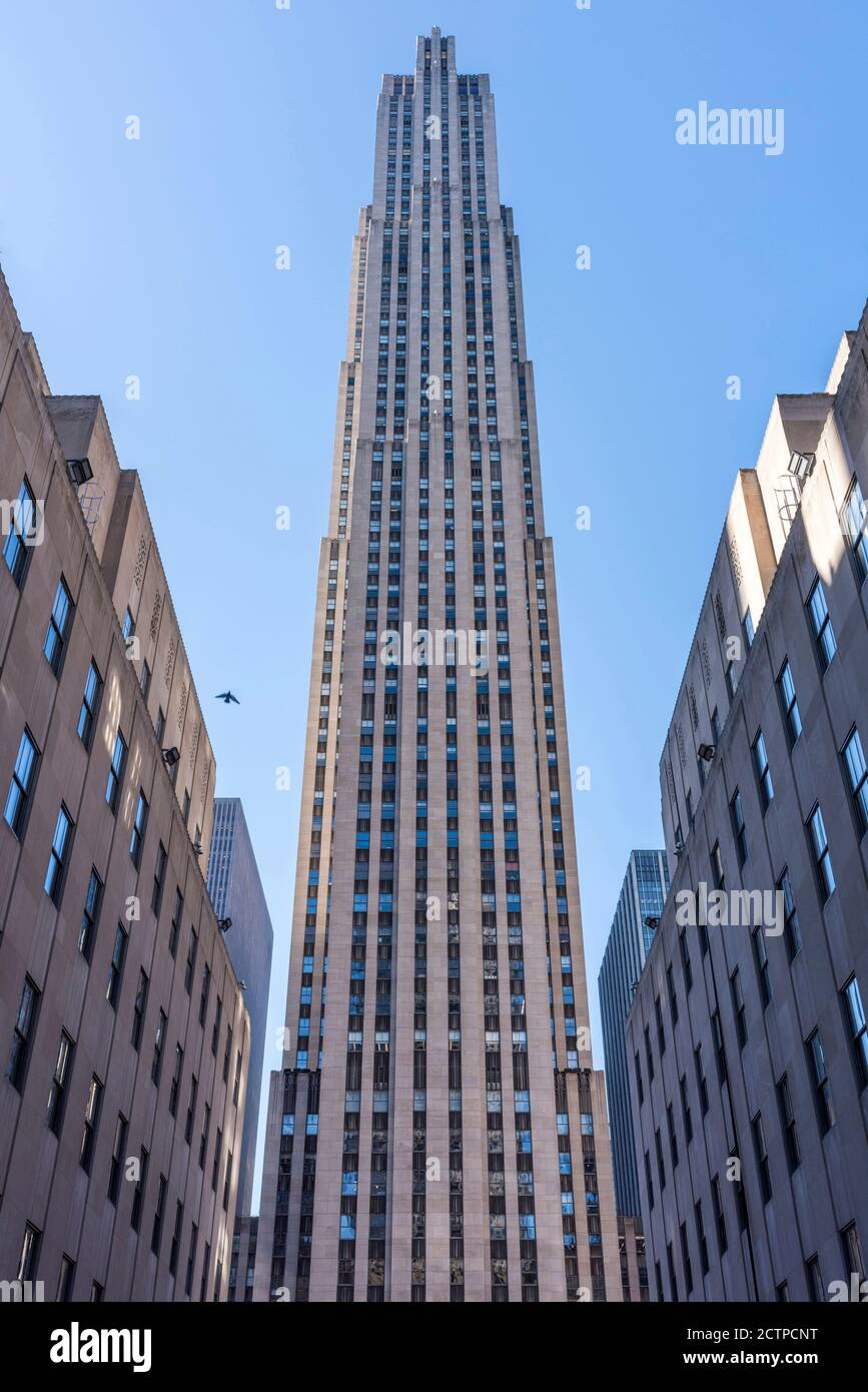 Raymond hood architecte Banque de photographies et d’images à haute ...