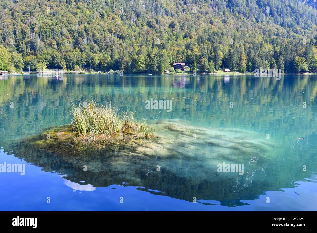 Lac laghi di fusine italie Banque de photographies et d’images à haute ...