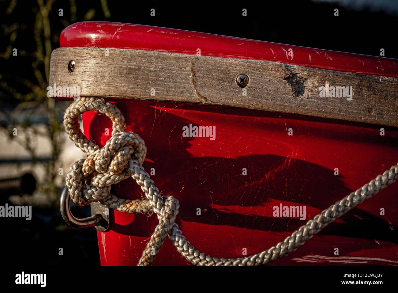 Corde attachée sur un bateau Banque de photographies et d’images à ...