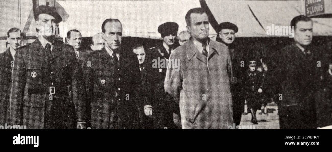 Collaboration seconde guerre mondiale Banque de photographies et d ...