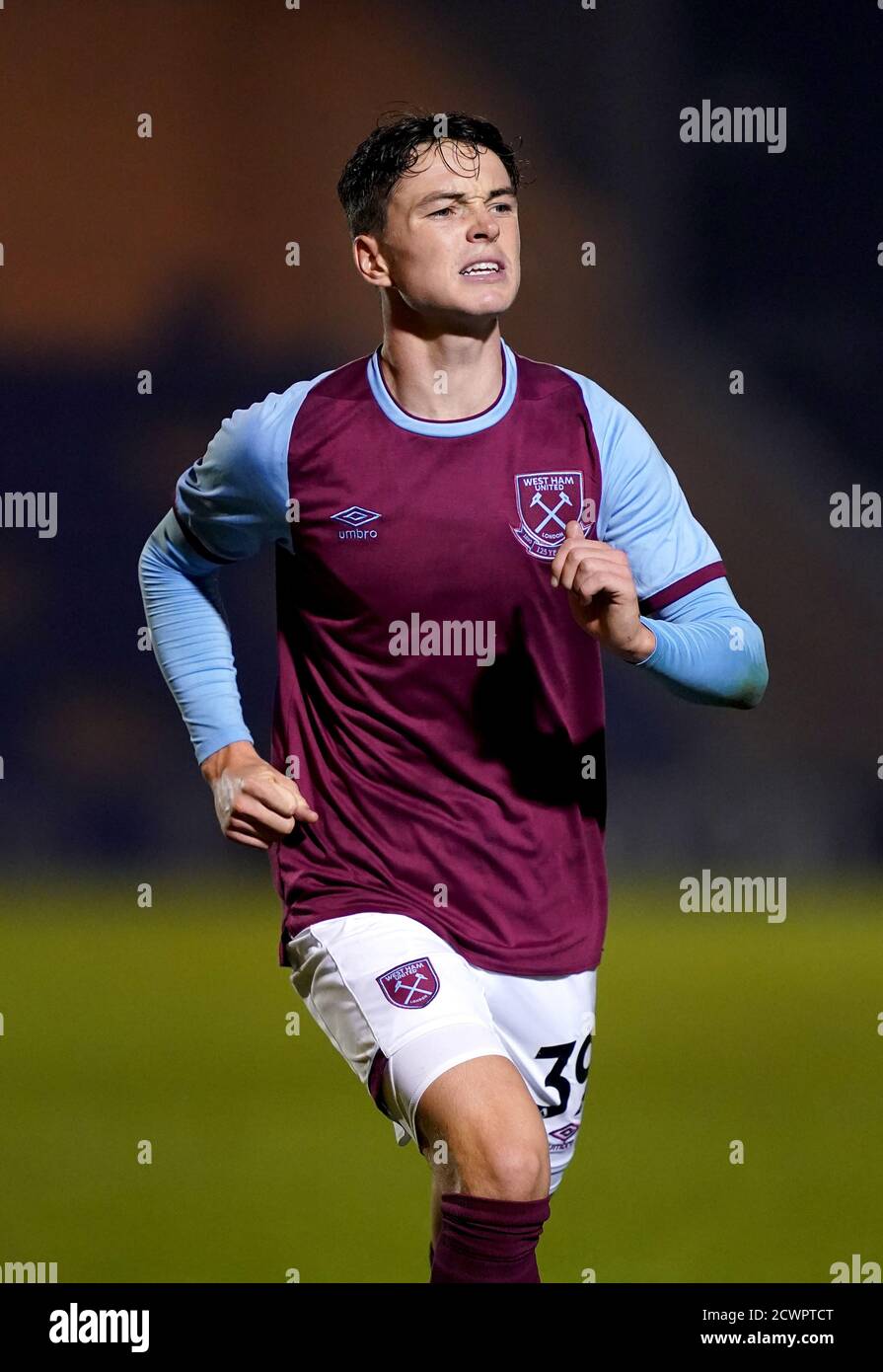 Alfie lewis de west ham united u21 Banque de photographies et d’images ...