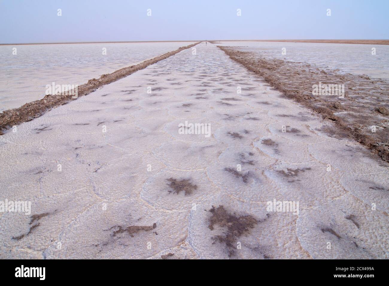 Dasht e kavir salt desert iran Banque de photographies et d’images à ...