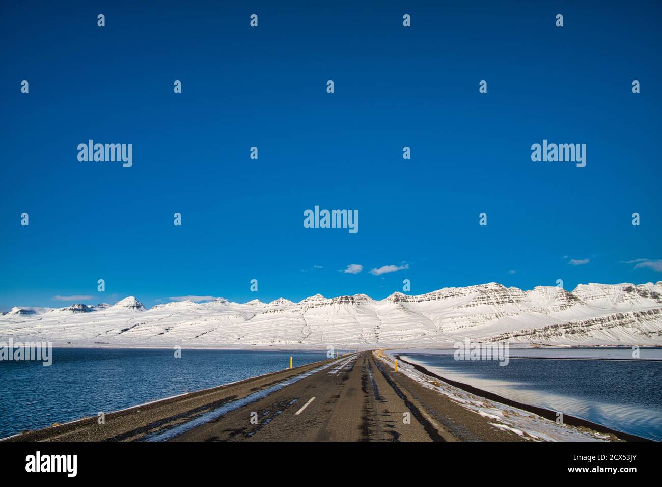 Belle journée ensoleillée en hiver Banque de photographies et d’images ...