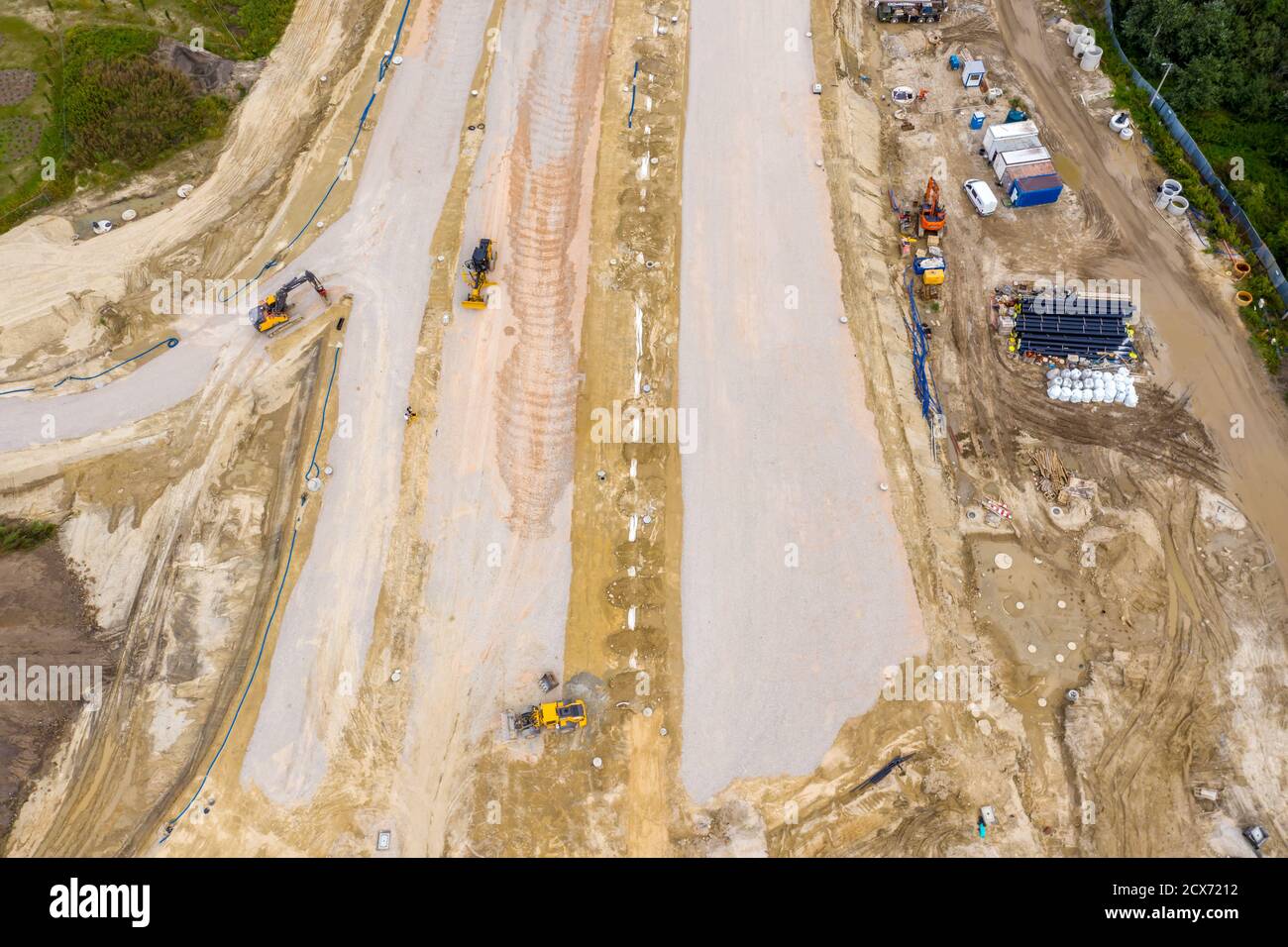 vue aérienne du dessus du chantier de construction de routes ...