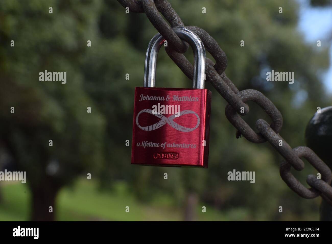 Symbole d'amour et d'engagement Banque de photographies et d’images à ...