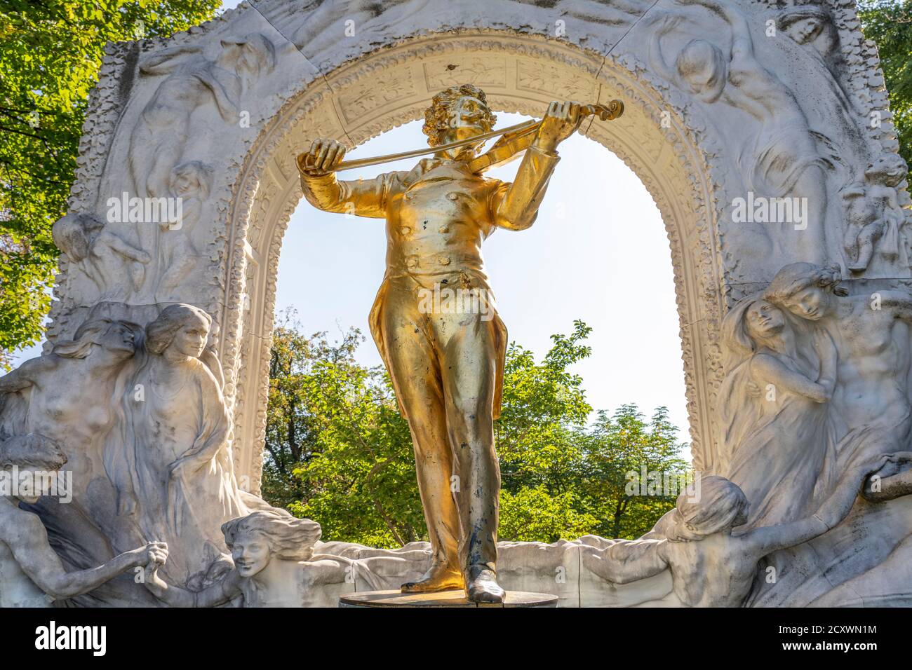 Johann strauss denkmal im wiener stadtpark Banque de photographies et d ...