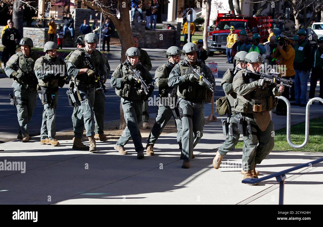 Los Angeles Police Department Swat Banque d'image et photos - Alamy