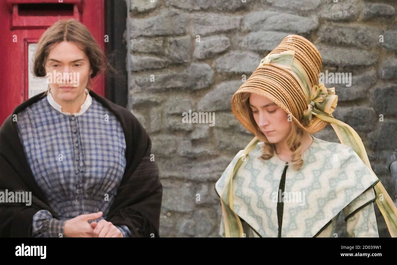 AMMONITE 2020 film Lionsgate avec Kate Winslet à gauche comme Mary ...
