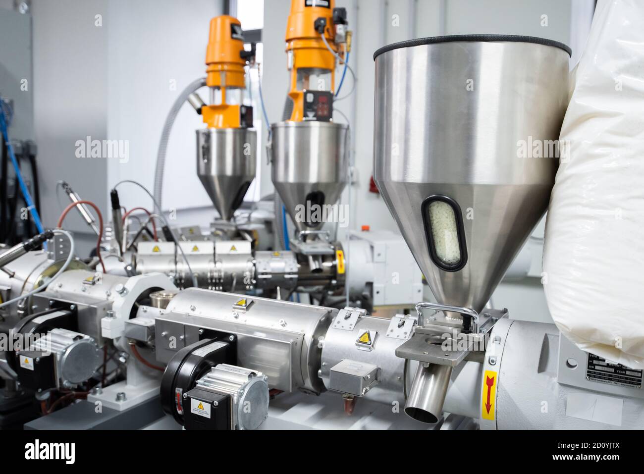 Machine Extrudeuse pour extrusion de matières plastiques, close-up view ...