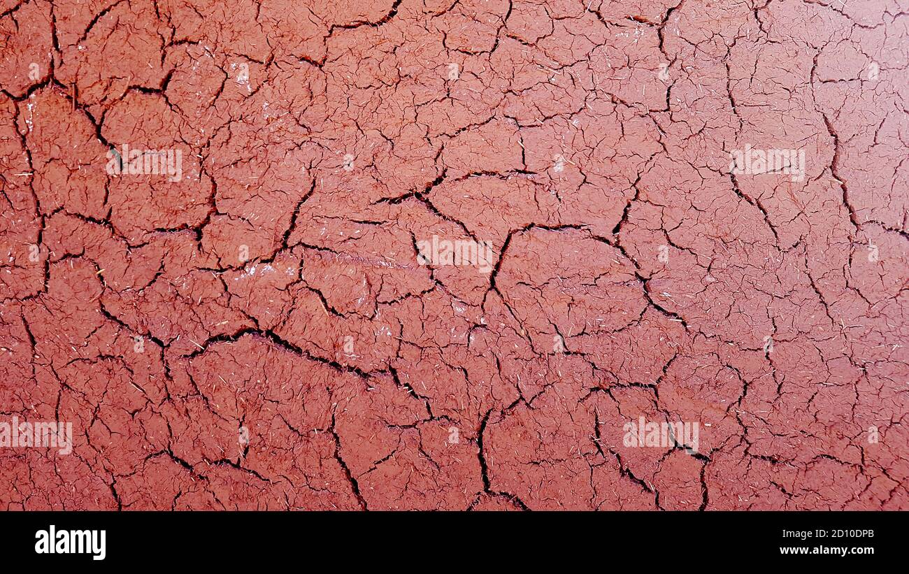 Sol d'argile rouge Banque de photographies et d’images à haute ...