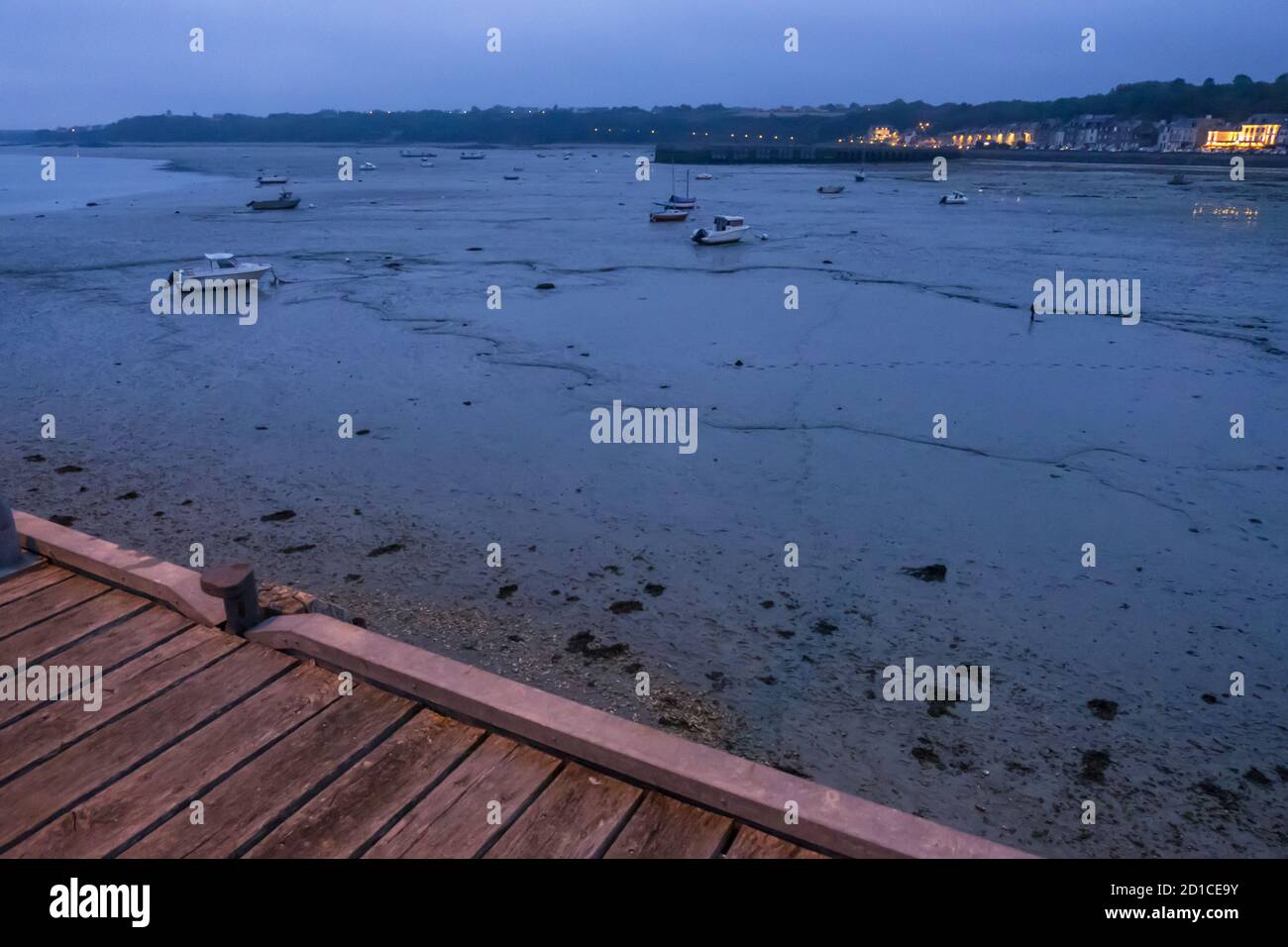 Cancale port Banque de photographies et d’images à haute résolution - Alamy