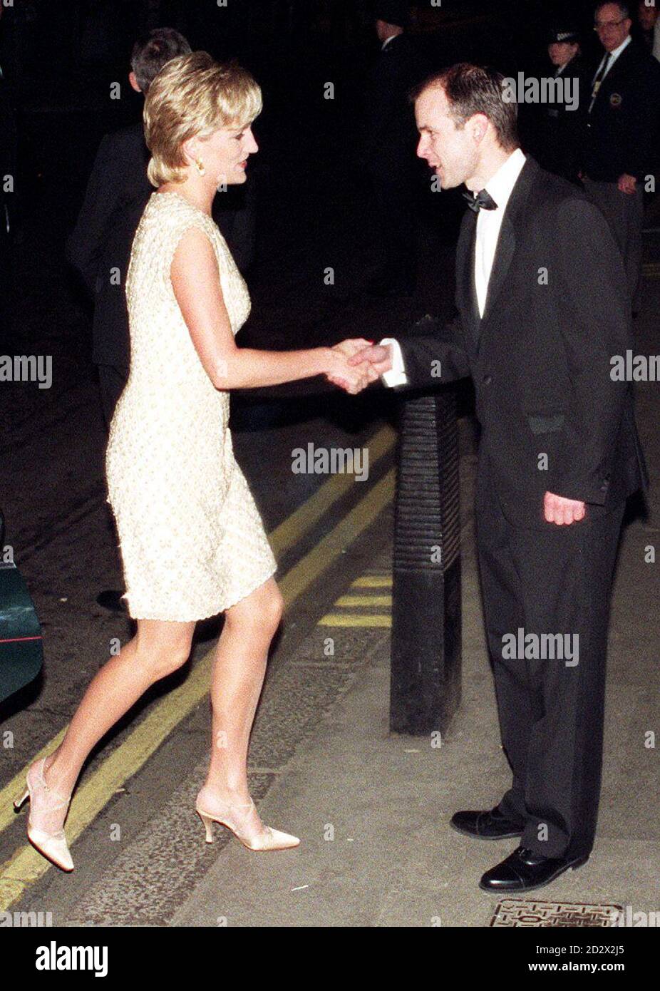 La princesse de Galles est accueillie par Toby Beazley, la directrice ...