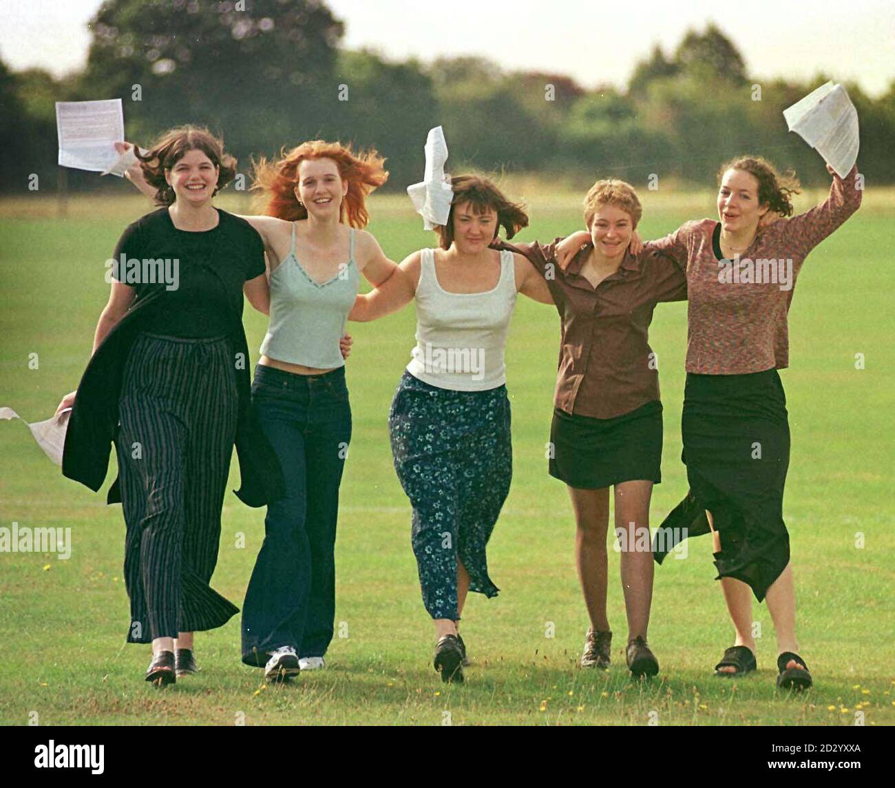 Fille un sorbier Banque de photographies et d’images à haute résolution ...