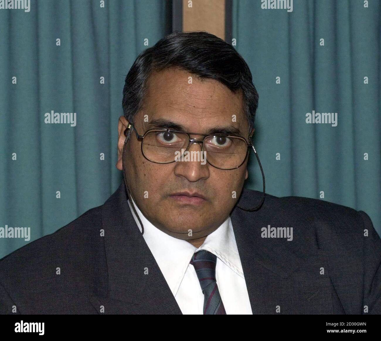 Chirurgien janardan dhasmana Banque de photographies et d’images à ...