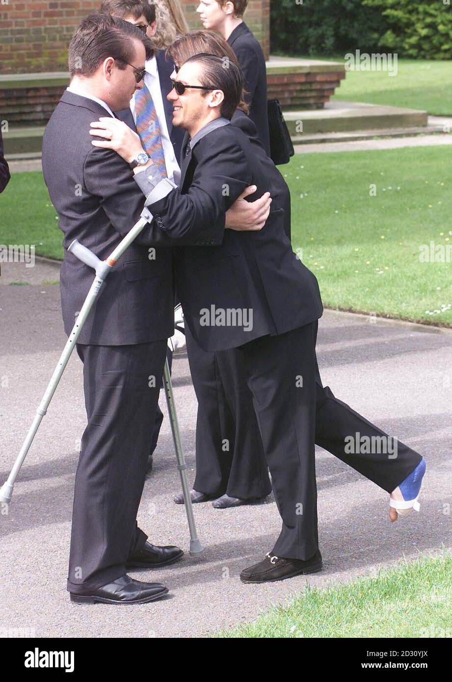Jockey Frankie Dettori au service funéraire du pilote Patrick Mackey a ...