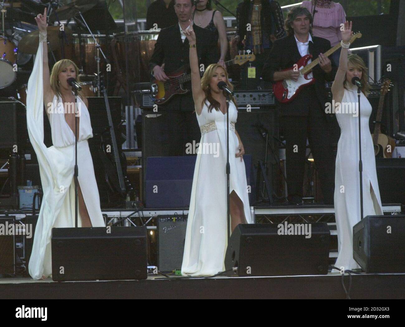 Atomic kitten 2002 Banque de photographies et d’images à haute ...