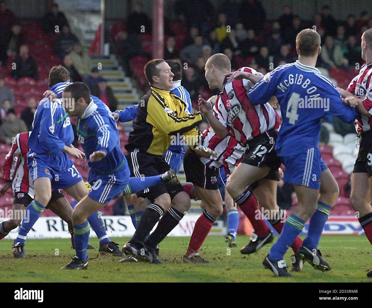 Brentfords michael dobson Banque de photographies et d’images à haute ...