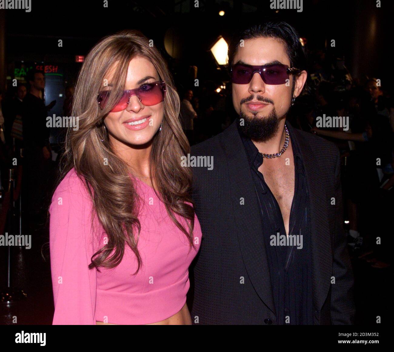 L'actrice Carmen Electra et le musicien Dave Navarro arrivent pour la ...