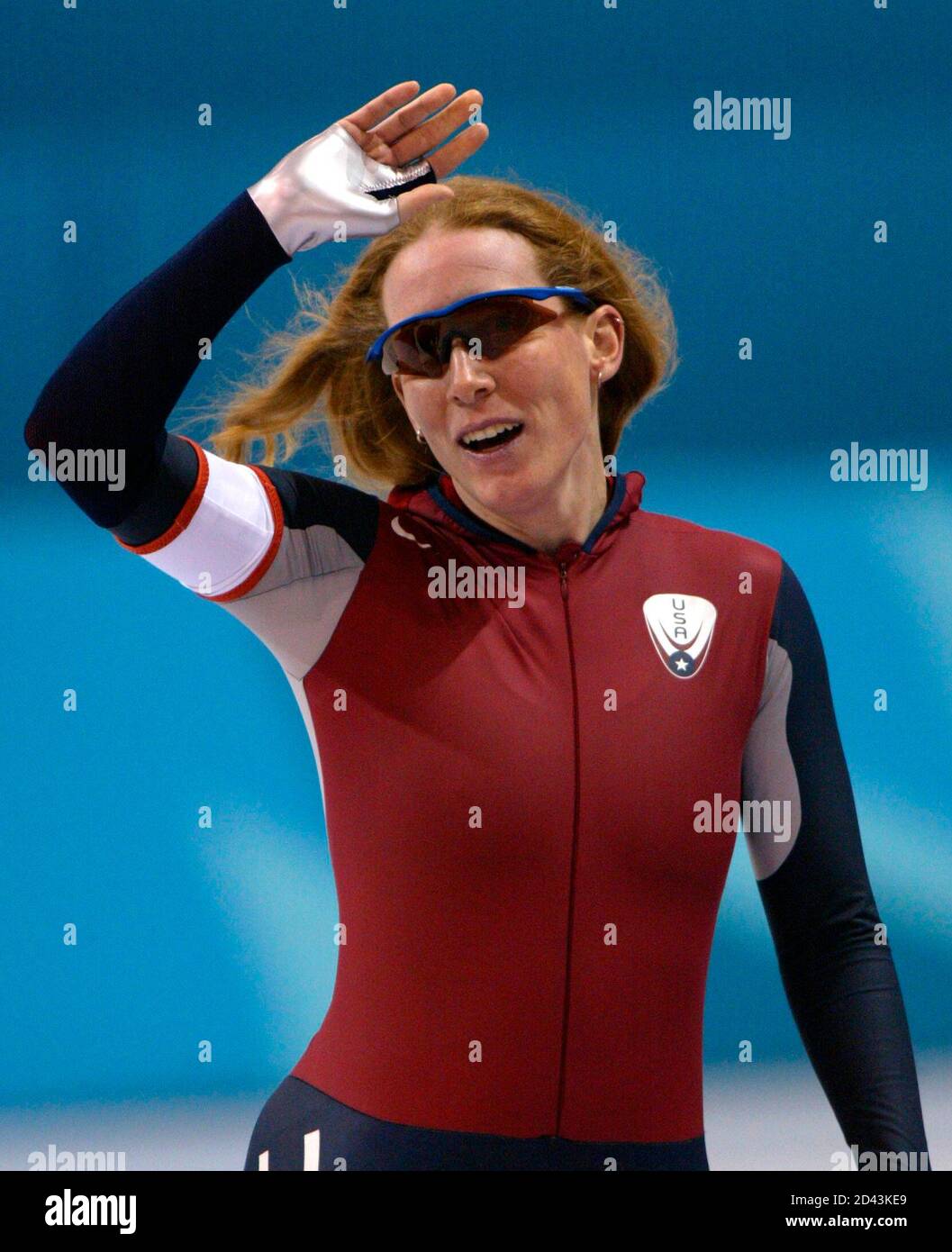 Chris est au fait des vagues des États-Unis après sa course à la compétition féminine de ...