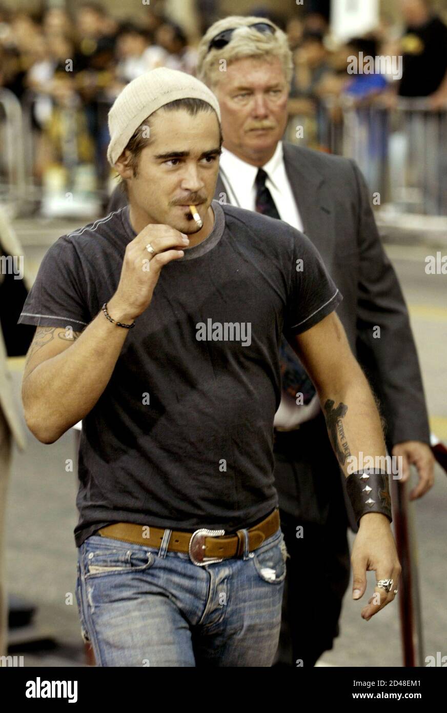 Colin farrell lara croft tomb raider Banque de photographies et d ...