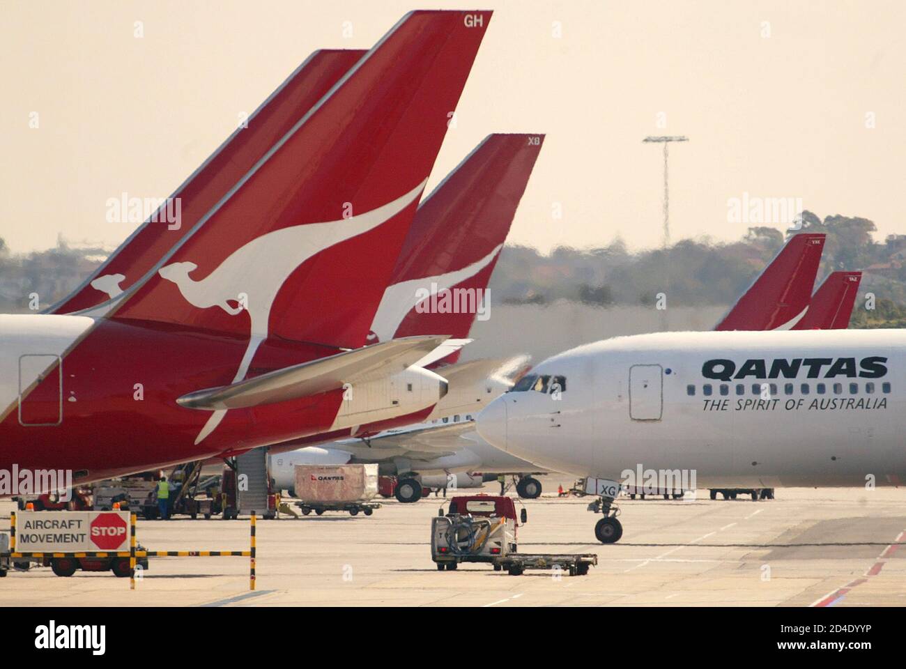 Qantas profit Banque de photographies et d’images à haute résolution ...