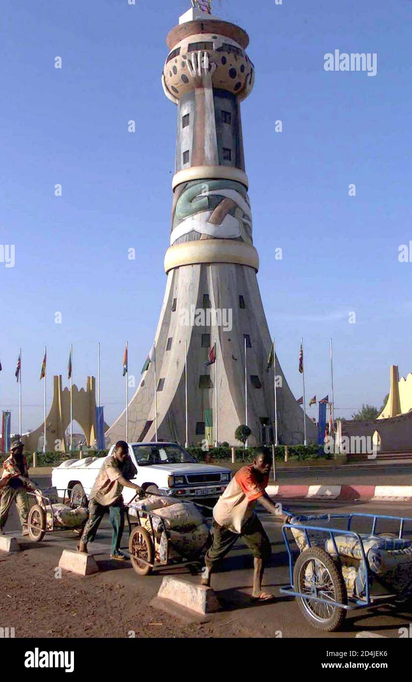 Bamako monument Banque de photographies et d’images à haute résolution ...