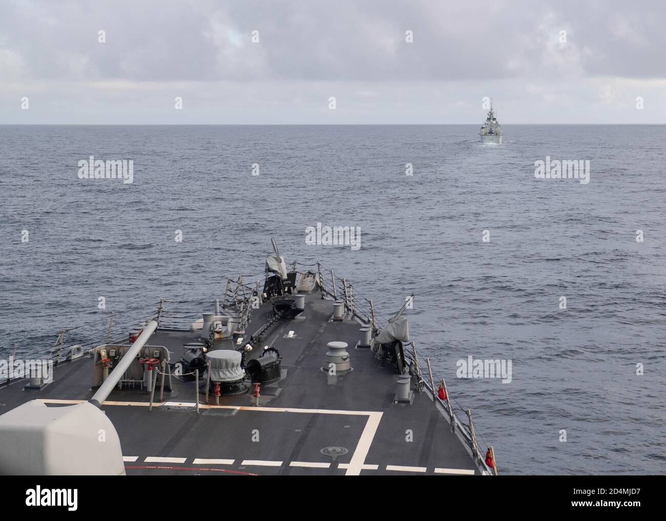 Canadian navy frigate hmcs halifax ffh 330 Banque de photographies et d ...