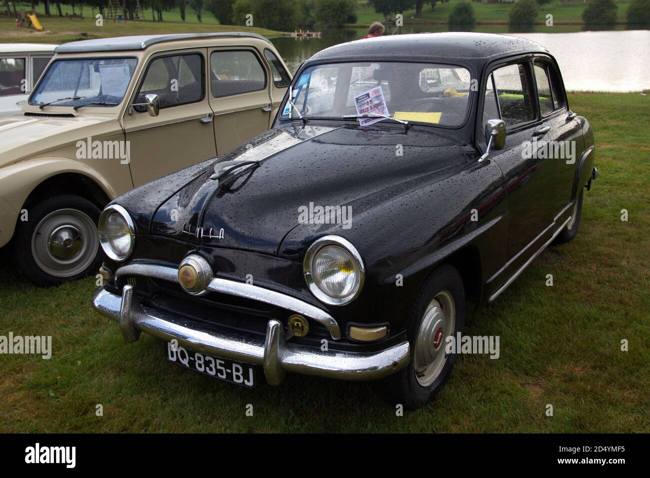 Simca classic french car Banque de photographies et d’images à haute ...