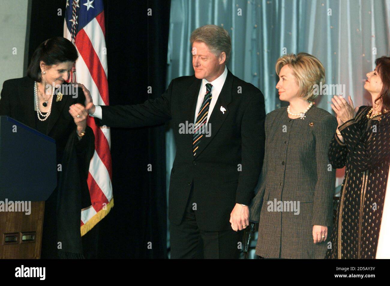 Dalia rabin pelossof Banque de photographies et d’images à haute ...