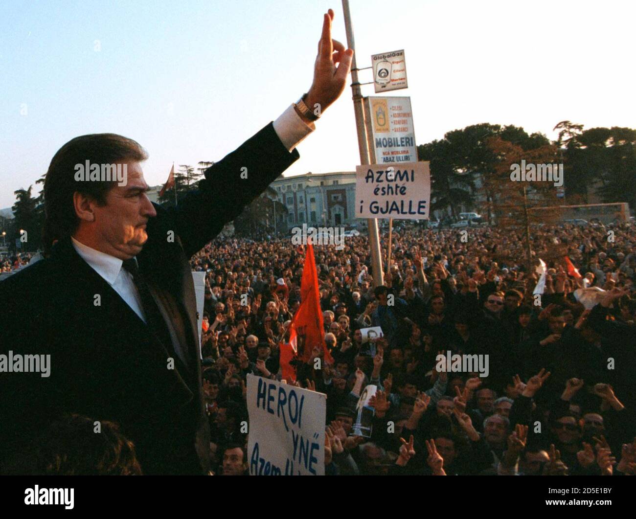 Azem hajdari Banque de photographies et d’images à haute résolution - Alamy