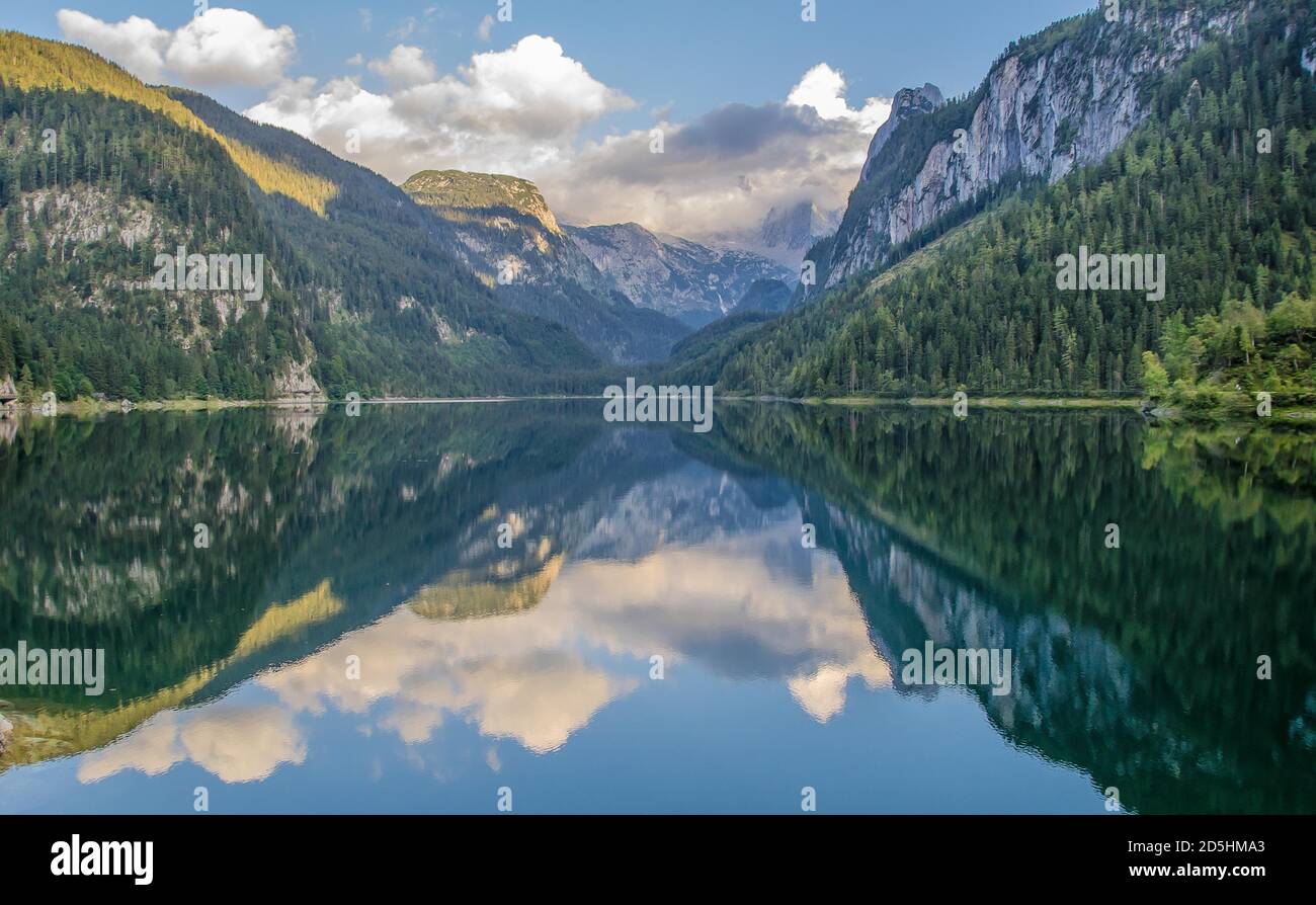 Les puissantes tours du dachstein Banque de photographies et d’images à ...