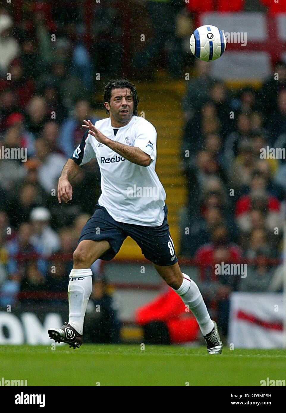 Bolton wanderers ivan campo Banque de photographies et d’images à haute ...