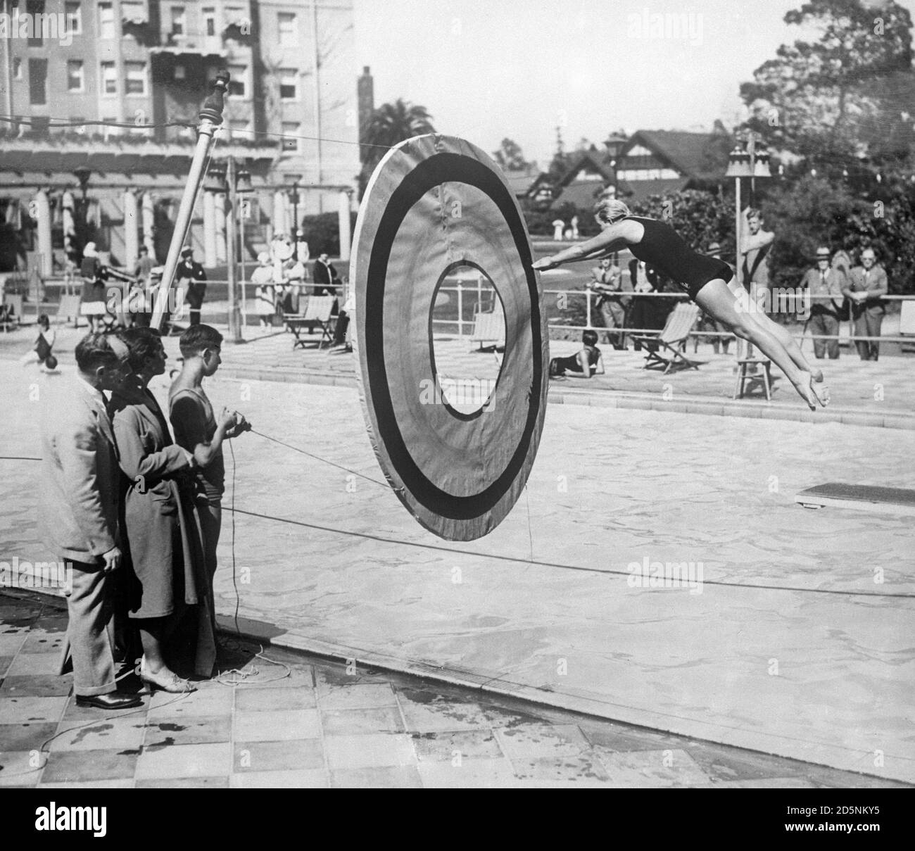 Georgia Coleman, championne nationale de plongée de 10 pieds, marque ...