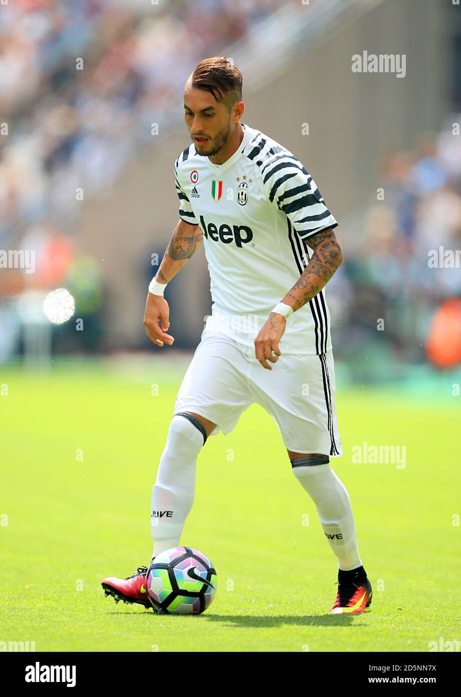 Juventus roberto pereyra Banque de photographies et d’images à haute ...