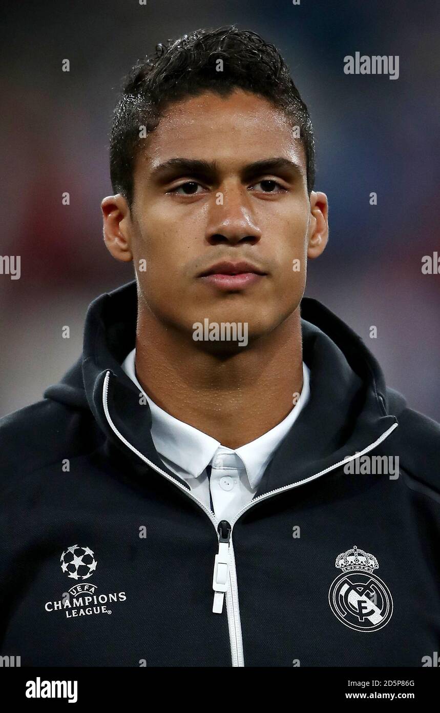 Varane real madrid Banque de photographies et d’images à haute ...