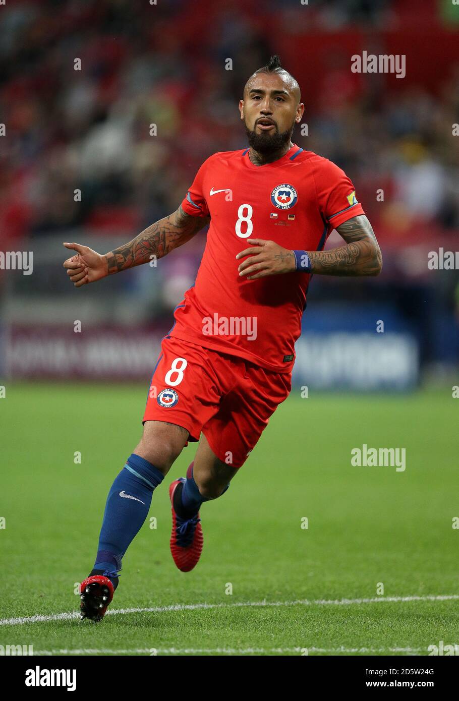 Arturo vidal chile Banque de photographies et d’images à haute ...