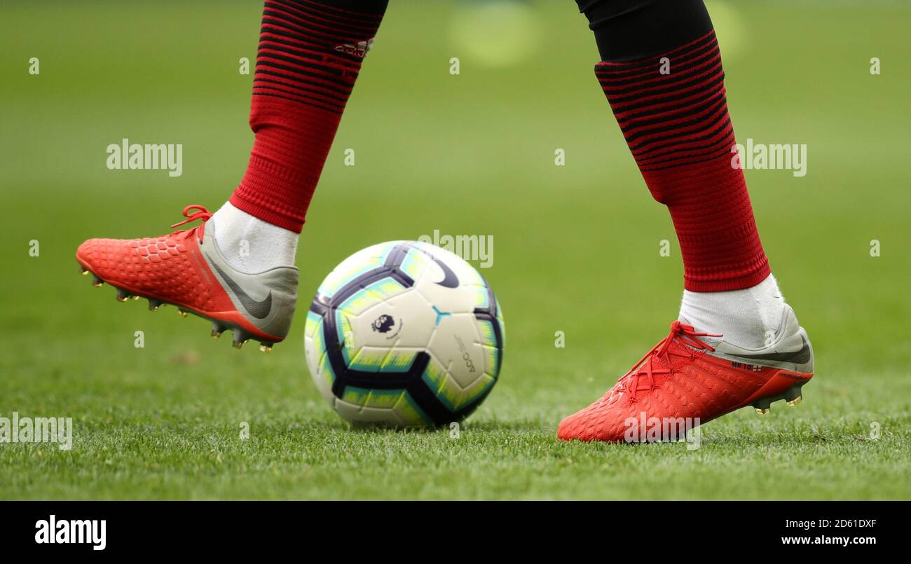 Marcus rashford football boots Banque de photographies et d’images à ...
