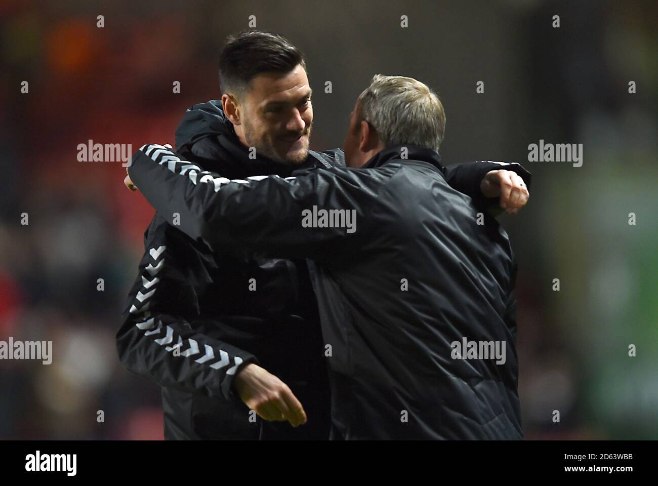 Johnnie Jackson, directrice adjointe de Charlton Athletic, et Johnnie ...
