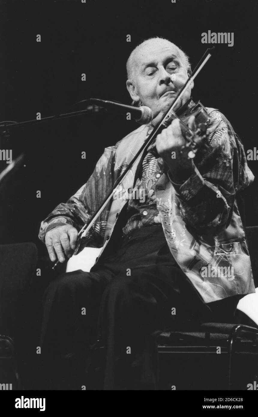 Stephane grappelli french jazz Banque de photographies et d’images à ...