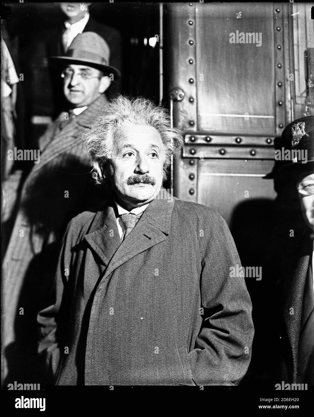 Devant le train Banque de photographies et d’images à haute résolution - Alamy