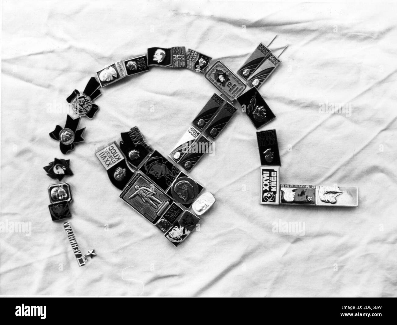 Marteau et faucille de la signature Banque de photographies et d’images ...