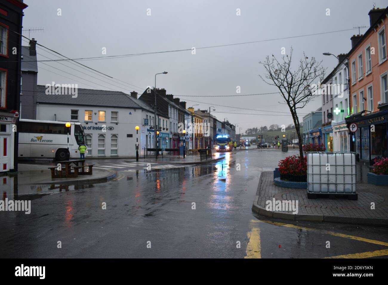 Wolfe Tone Square a été inondé alors que tout le pays avait un ...