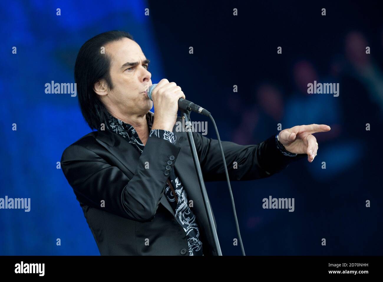 Nick Cave se déroule sur la scène Pyramide au Glastonbury Festival, à ...