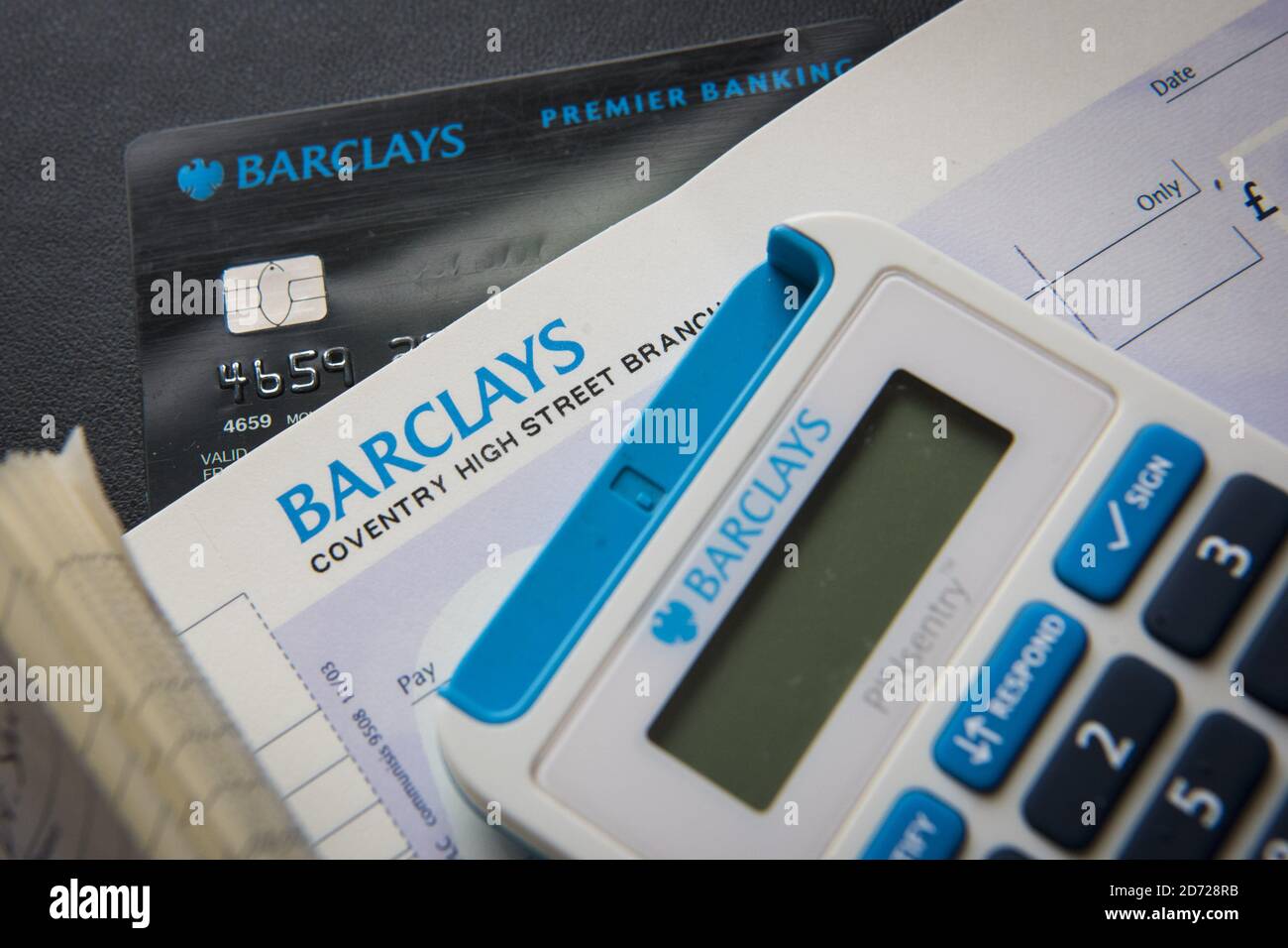Barclays bank cheque Banque de photographies et d’images à haute ...
