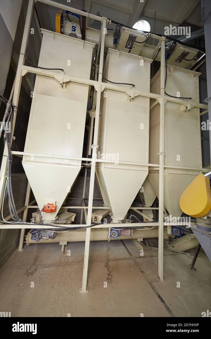 Warehouse storage system Banque de photographies et d’images à haute ...