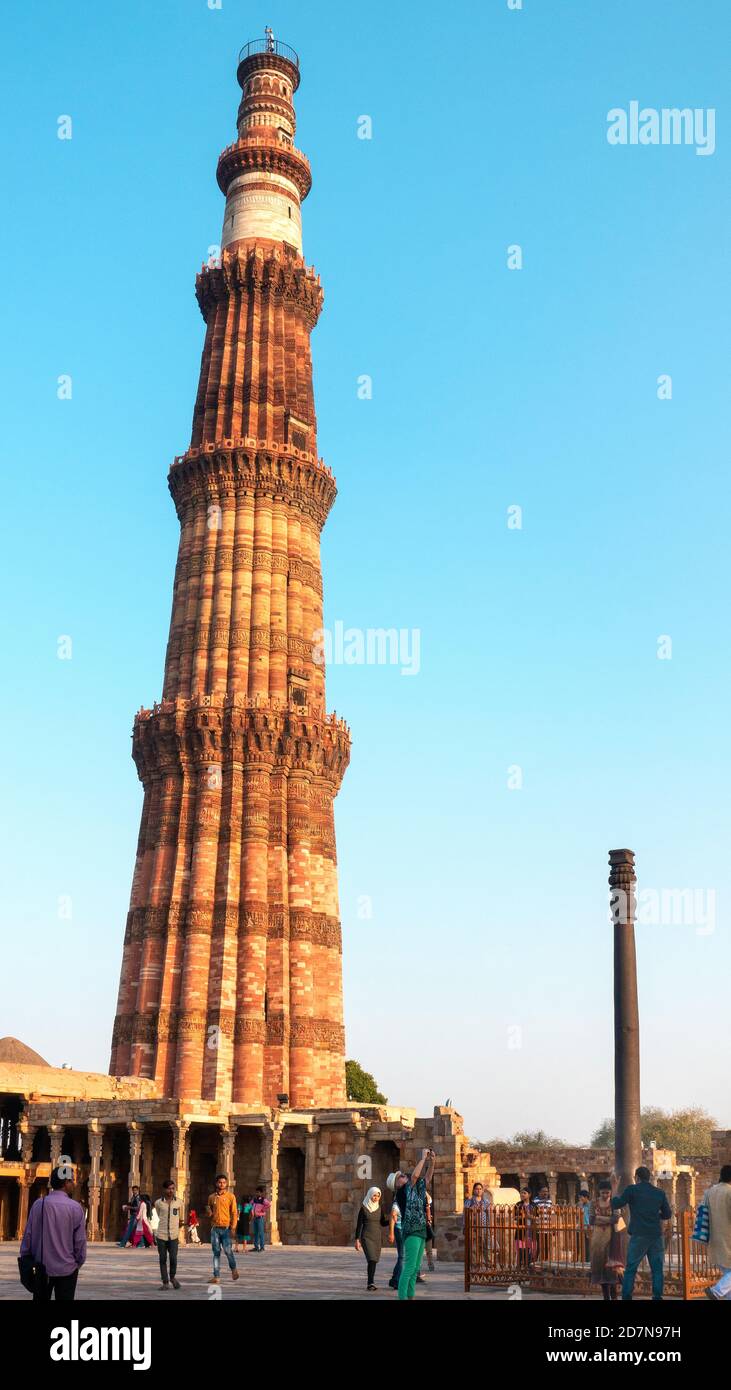 Qutub minar new delhi architecture Banque de photographies et d’images ...