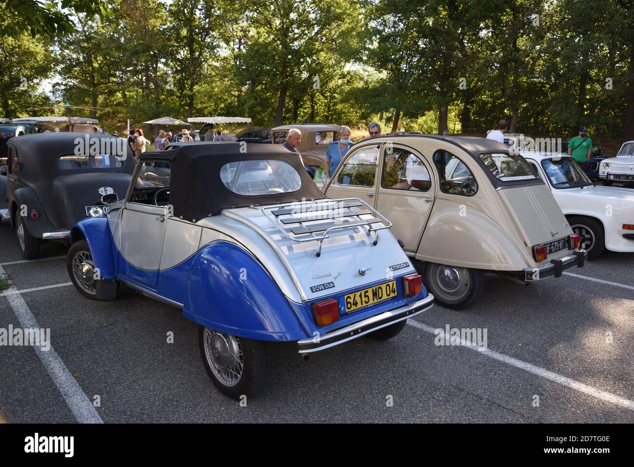 2cv citroen Banque de photographies et d’images à haute résolution - Alamy